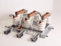 РВЗ-10/ 630-I Разъединитель с ПР-10 заземлитель сверху (полиамидные ...